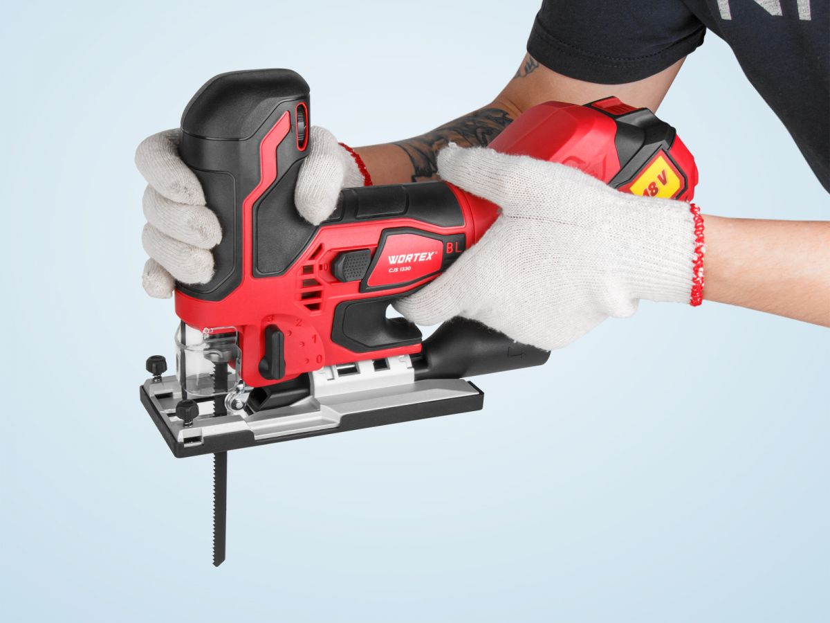 Аккум. лобзик WORTEX CJS 1330 в кор. ALL1 SOLO БЕСЩЁТ, 18В, 800 - 3800 ход/мин, пропил до 130 мм ...