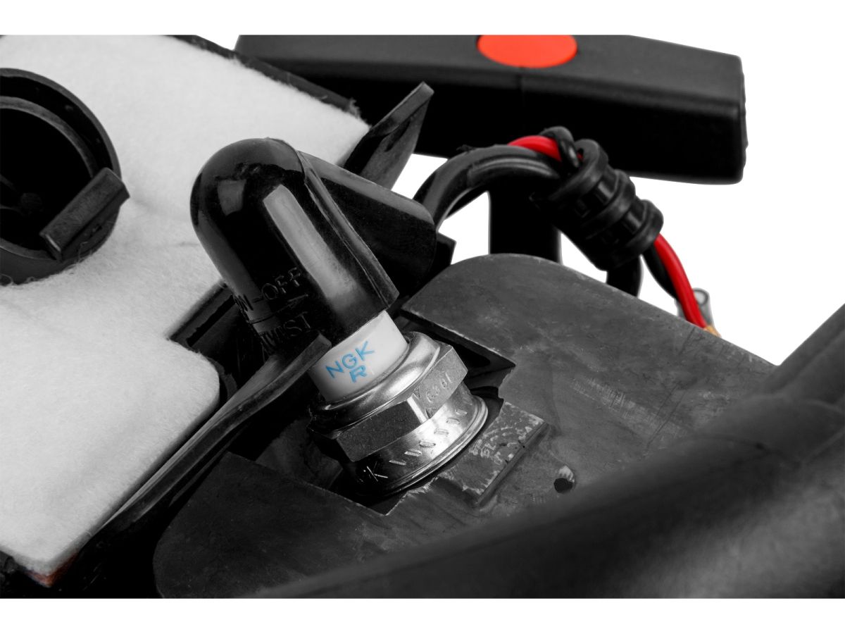 Бензопила HDC HD-C180 шина 35 см (14"), 3/8" LP, 1.3 мм, 50 зв ...